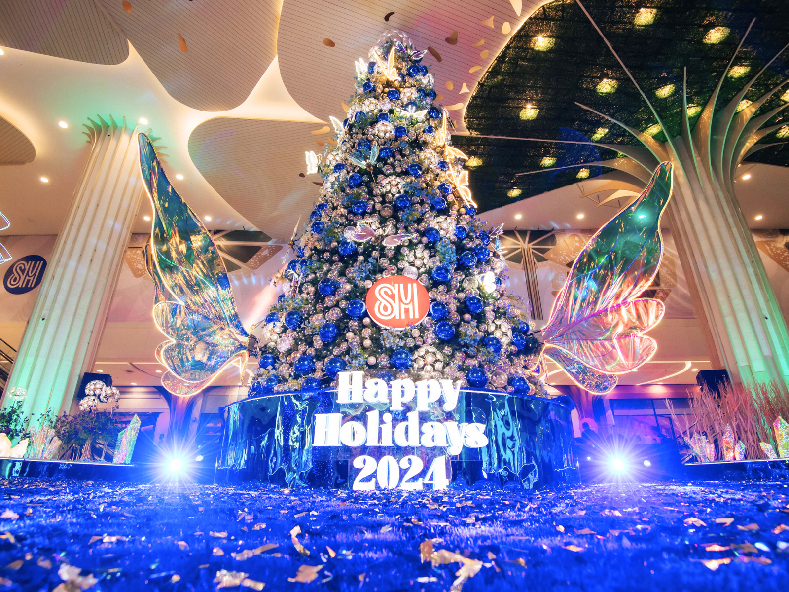 Cebu Kicks Off Holiday Season with Christmas Tree Lighting Ceremonies ...